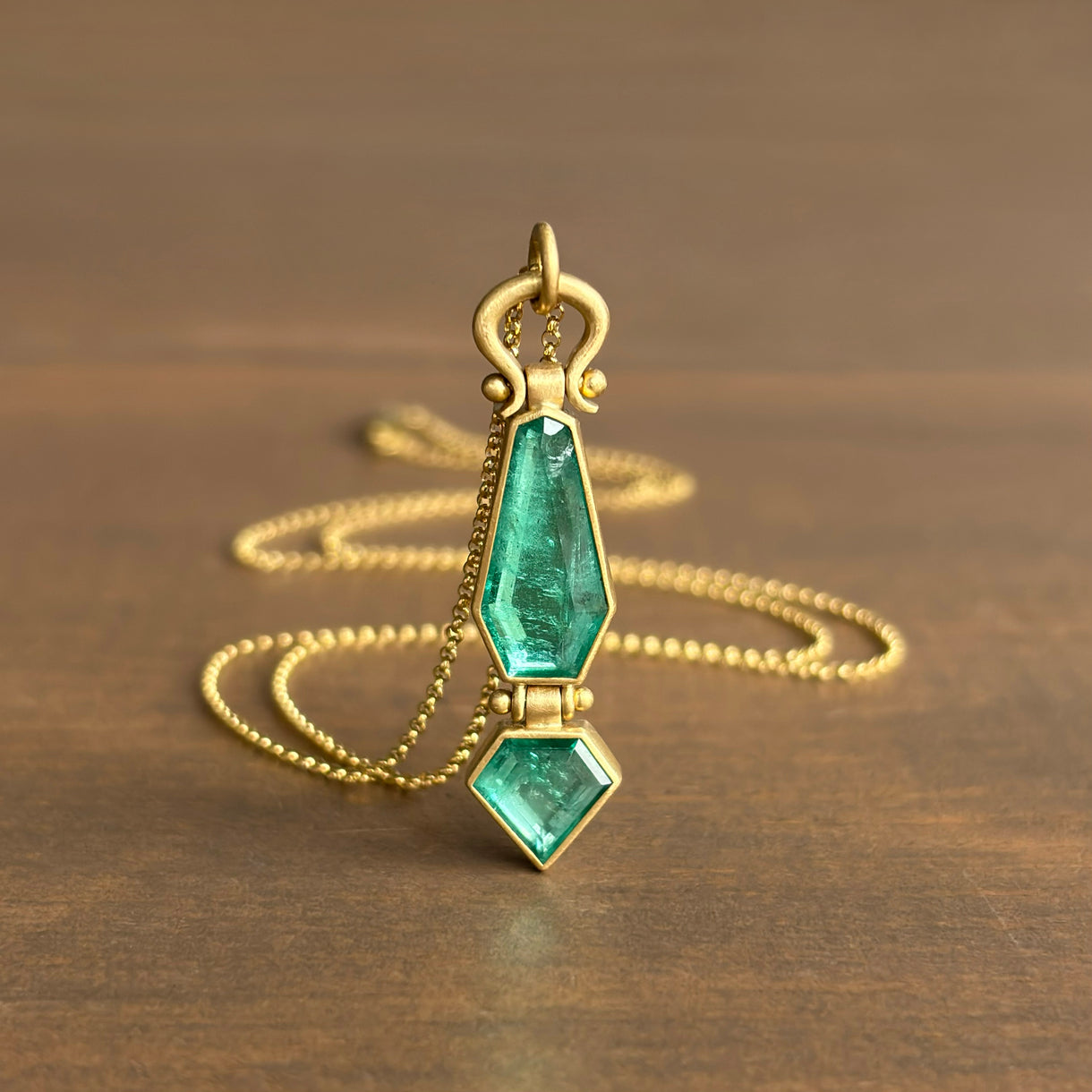 Emerald Exclamation Mark Pendant – Meeka Fine Jewelry